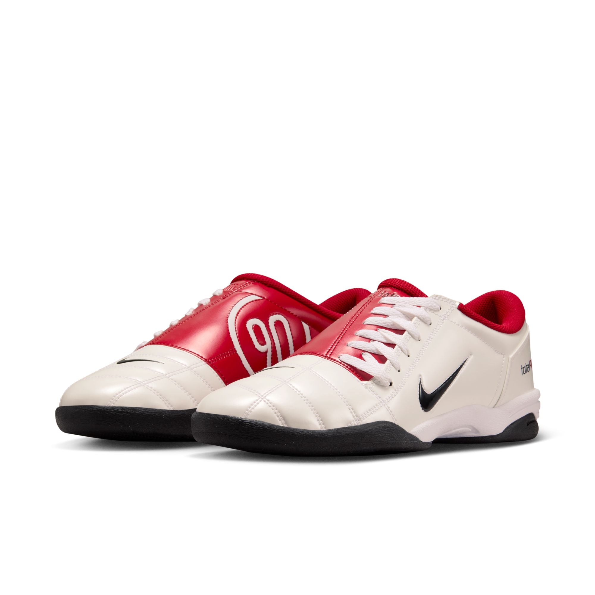 Total 90 Indoor Soccer Boots